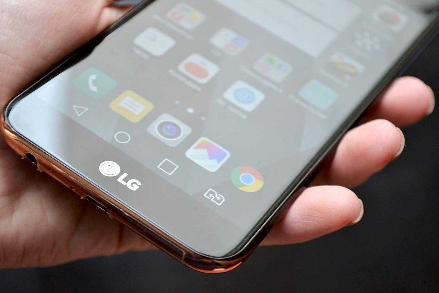 MWC 2018. LG представила смартфоны K10 2018 и K8 2018
