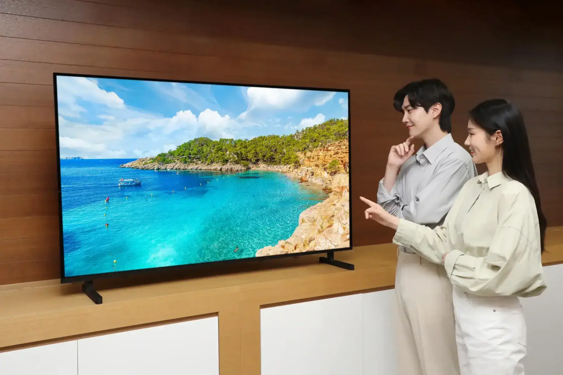 MWC 2025: Samsung показала OLED-дисплей 5000 нит